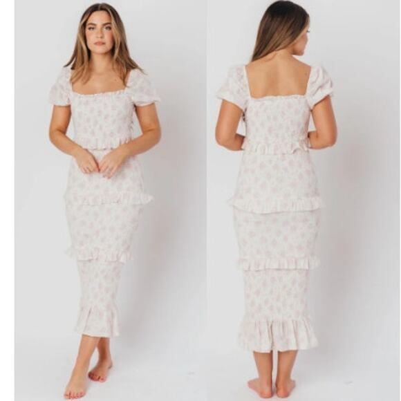 Mable | Dresses | Mable Ada Smocked Floral Print Midi Dress | Poshmark